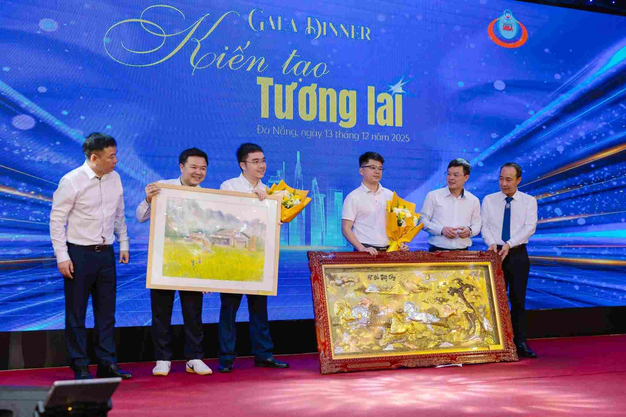 Executive MBA NEU Delegation Visits and Conducts Practical Working ...