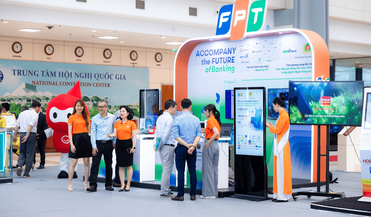 FPT creates the Make in Viet Nam platforms, accompanying the Banking ...