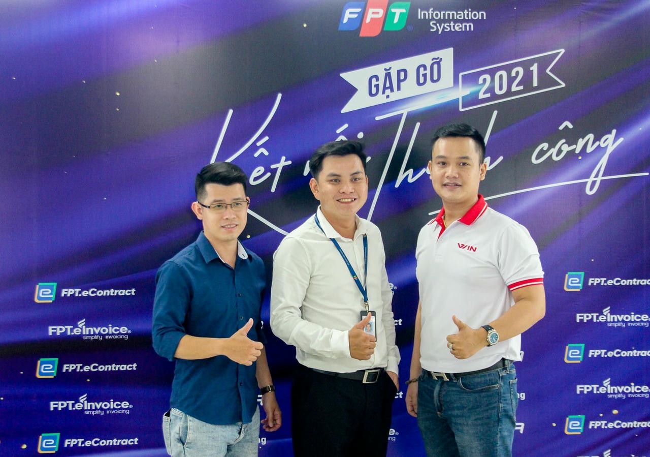 Made-by-FPT IS products including FPT.eInvoice, FPT.eContract, FPT ...