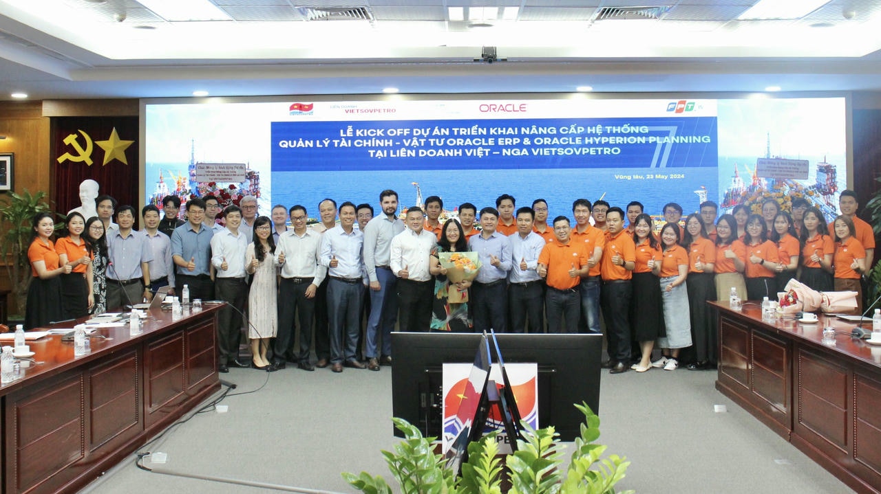 The third collaboration between FPT IS and Russia-Vietnam Joint Venture ...