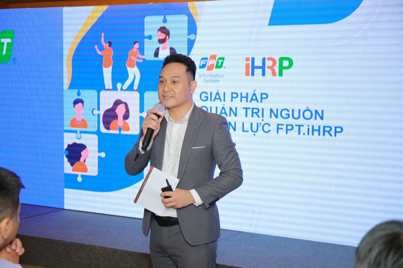 Technology sets out new ways for HR management strategy - FPT IS - EN